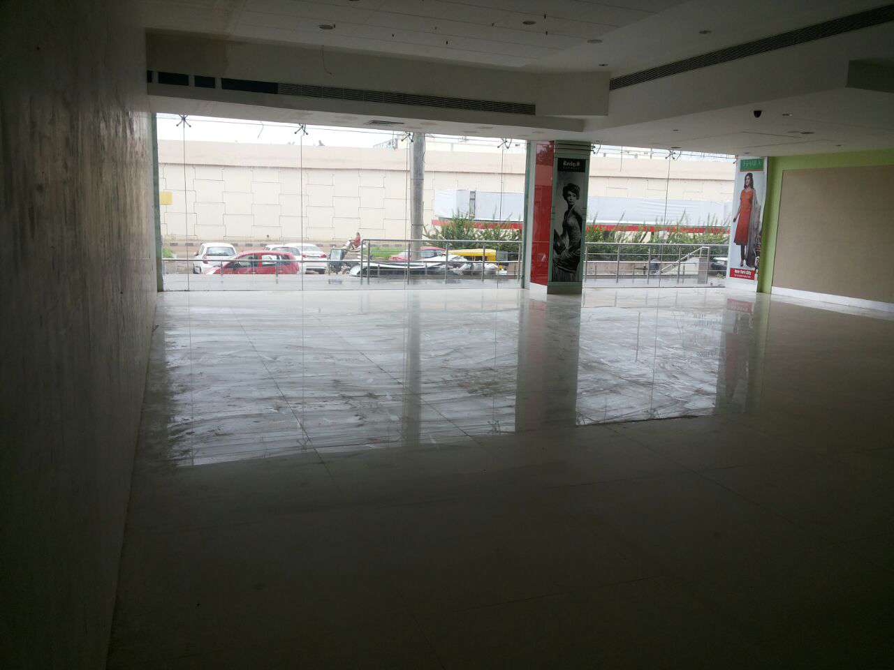 Rental Commercial Showroom 36000 Sq.Ft. in Vijay Char Rasta Ahmedabad ...