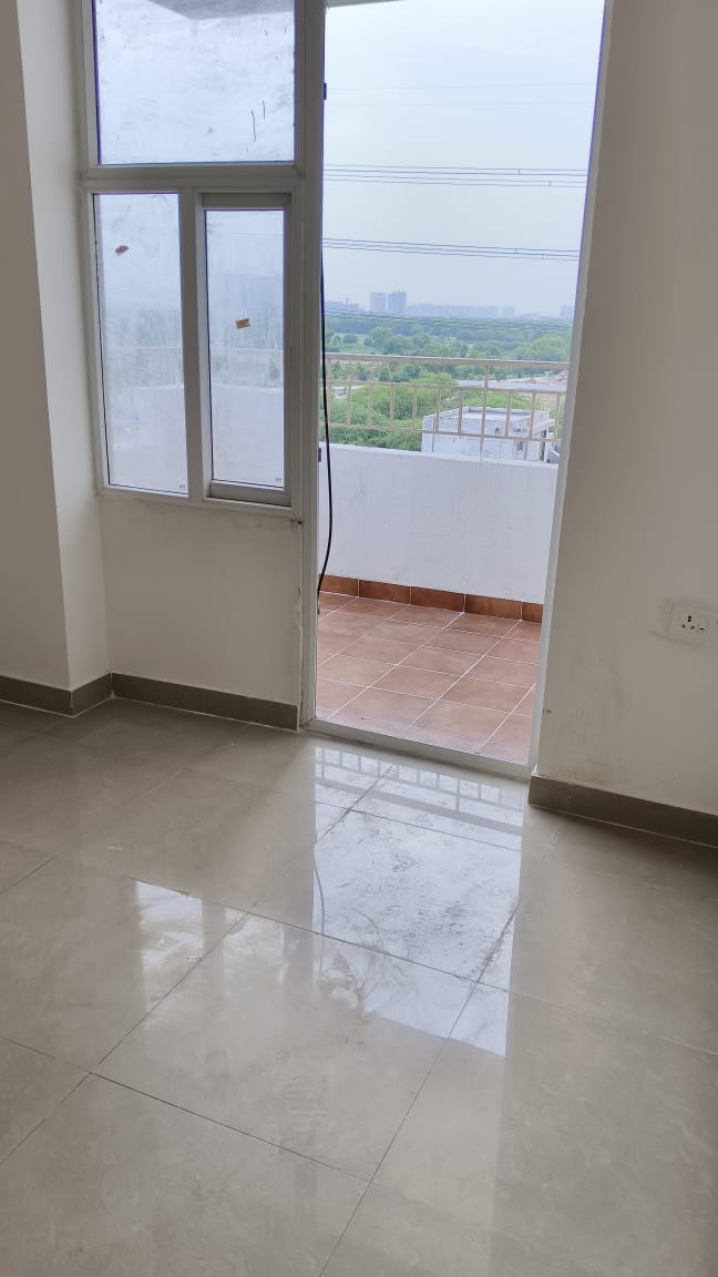 Rental 2 Bedroom 900 Sq.Ft. Apartment in Zara Rossa, Sector 112 Gurgaon ...