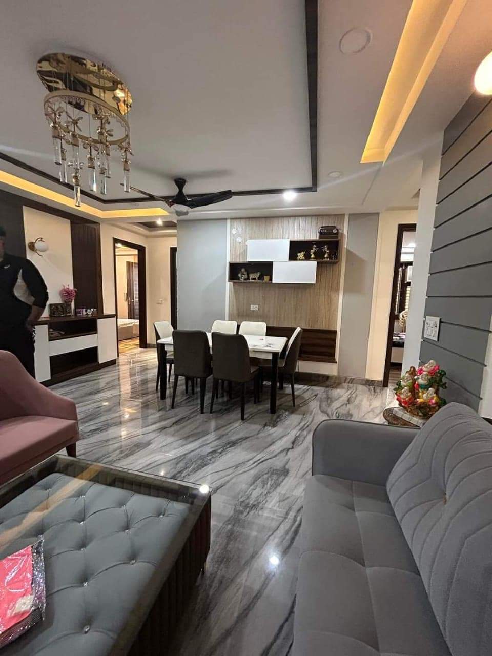 Rental 3 Bedroom 1500 Sq.Ft. Builder Floor in Saket Delhi - 7401900