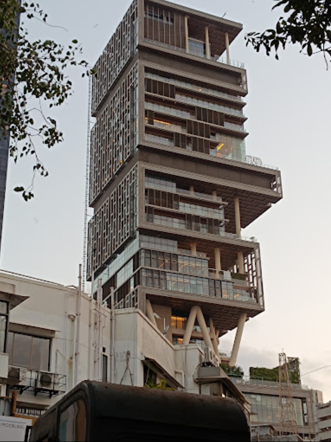 Resale 4 Bedroom 3042 Sq.Ft. Apartment in Kalpataru Prive, Altamount ...