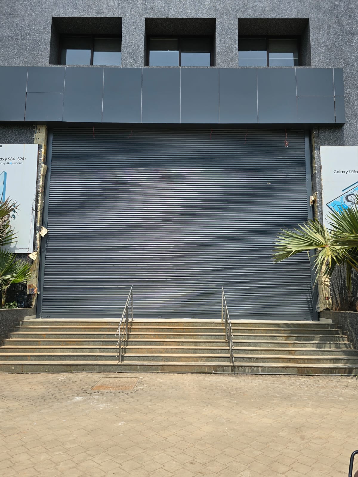 Rental Commercial Showroom 3217 Sq.Ft. in Vascon Eco Tower, Baner Pune ...