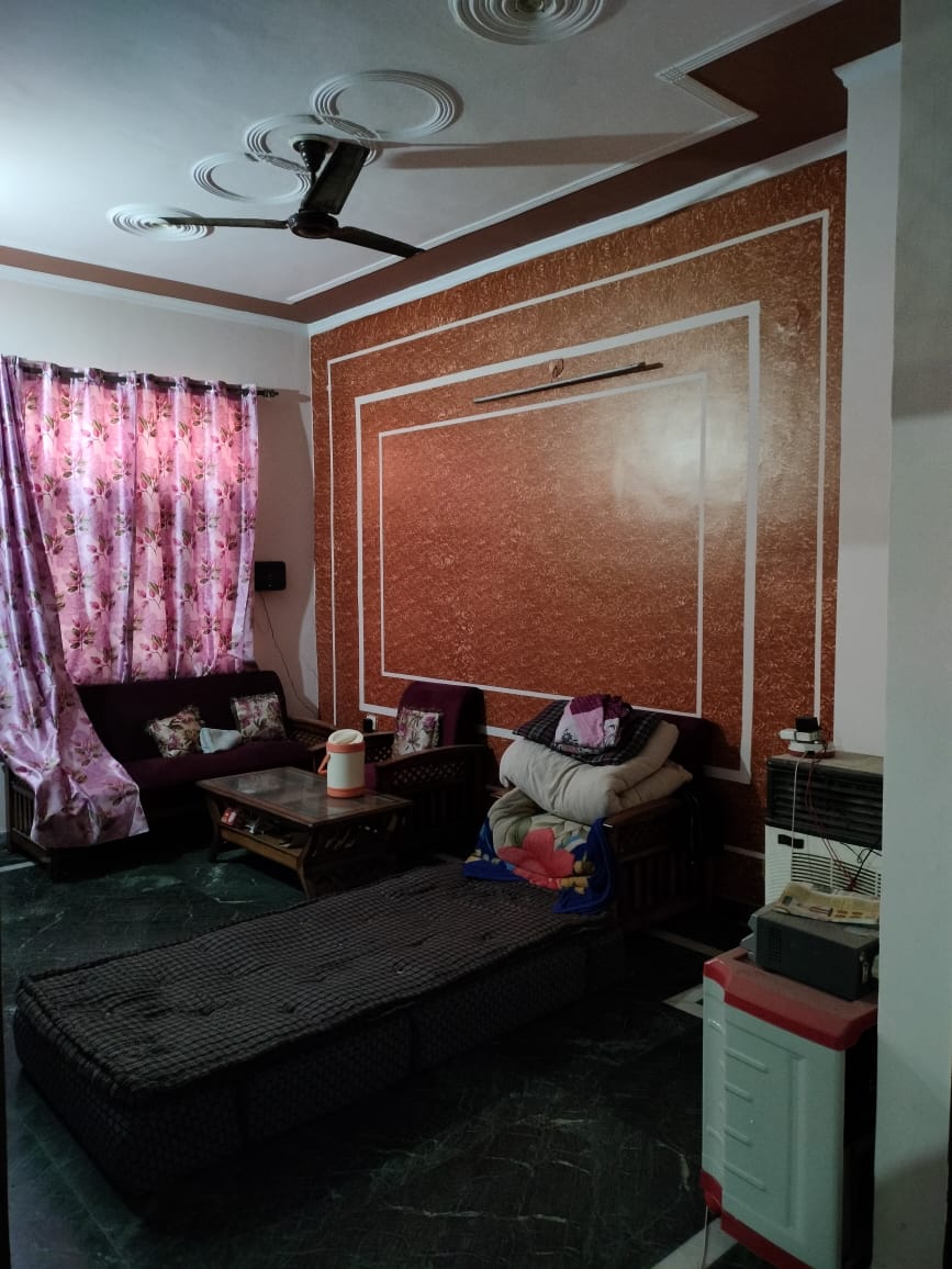Rental 2.5 Bedroom 950 Sq.Ft. Builder Floor in Vasundhara Enclave Delhi ...
