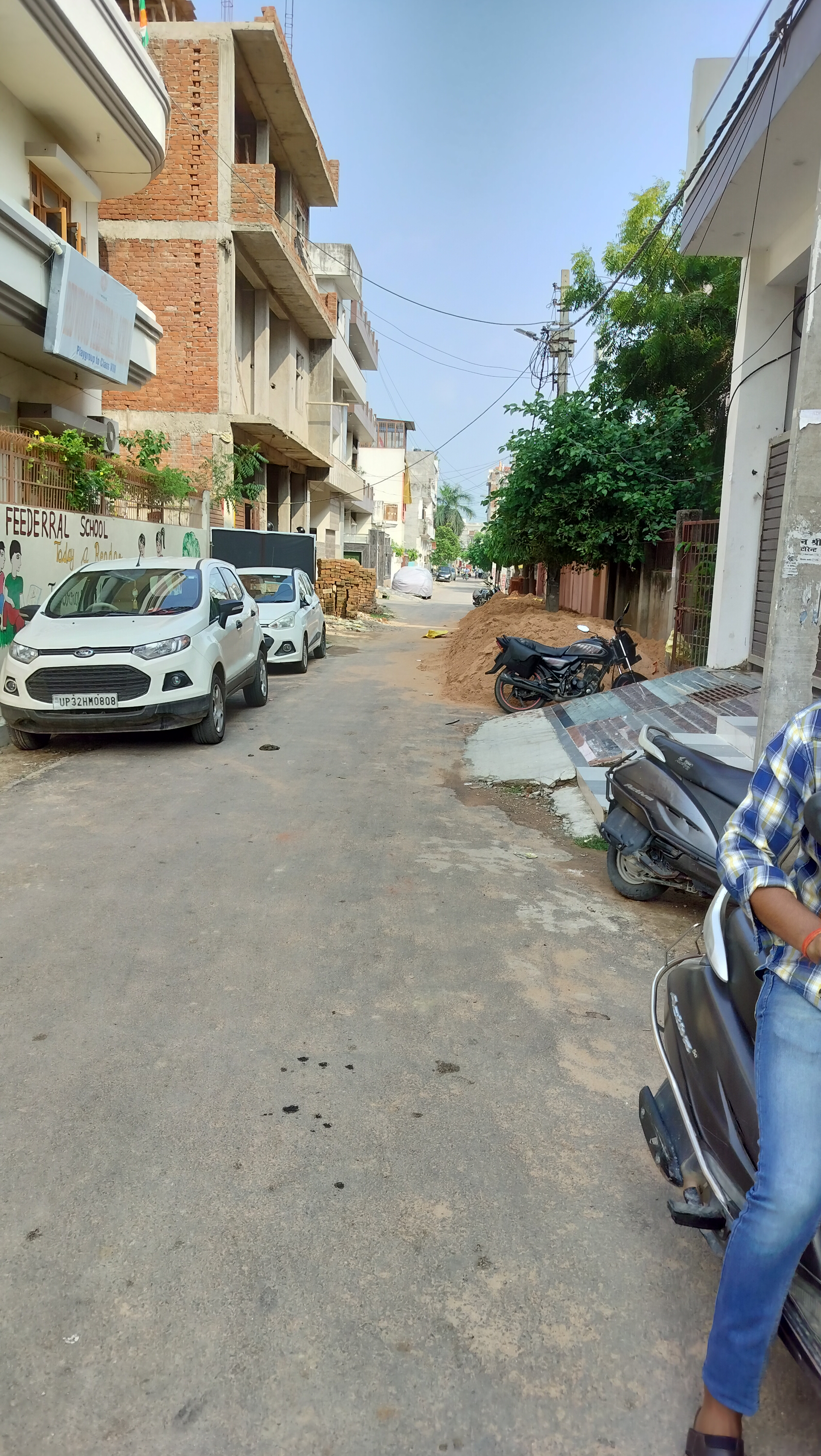 Resale 1040 Sq.Yd. Plot in Indira Nagar Lucknow - 7653839