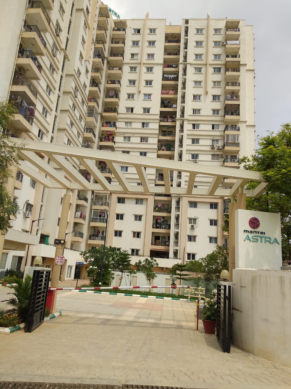 Resale 2 Bedroom 1260 Sq.Ft. Apartment in Mantri Astra, Hennur ...