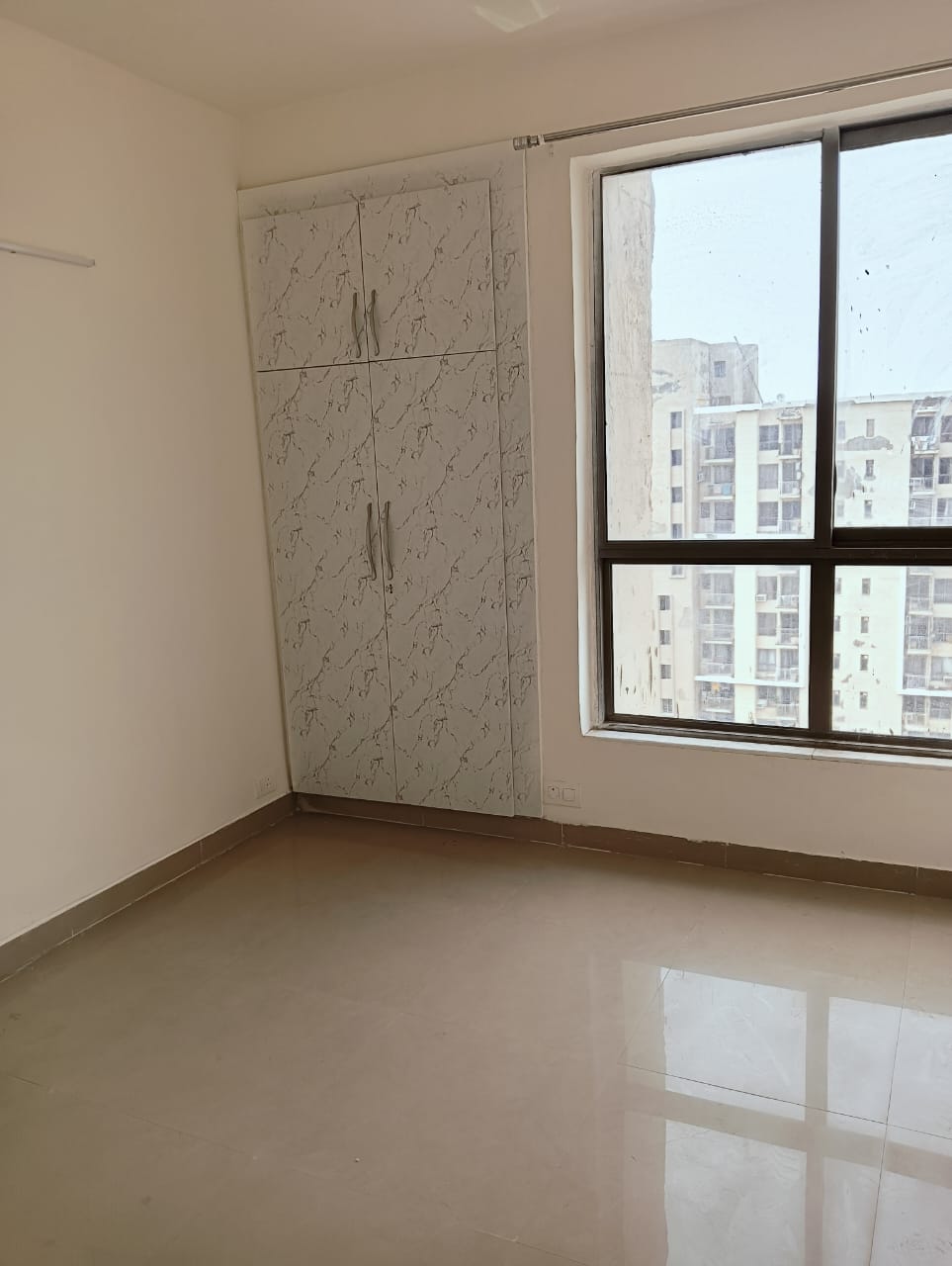 Rental 2 Bedroom 1200 Sq.Ft. Apartment in Emaar The Palm Drive-Palm ...