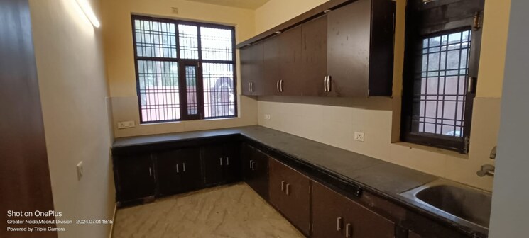 Rental 3 Bedroom 1705 Sq.Ft. Apartment in Unitech Horizon, Gn Sector pi ...