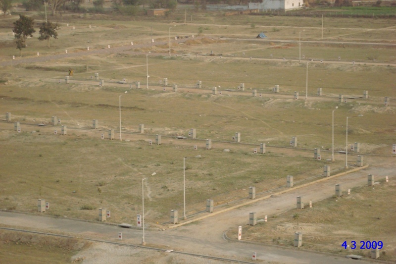 Resale 250 Sq.Yd. Plot in BPTP District Phase 2, Sector 84 Faridabad ...