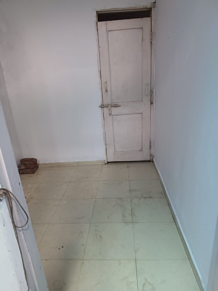 Rental 2 Bedroom 1111 Sq.Ft. Independent House in Sector 36 Noida - 7548305
