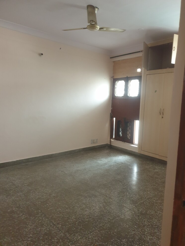 Rental 3 Bedroom 1850 Sq.Ft. Independent House in Sector 16 Faridabad ...