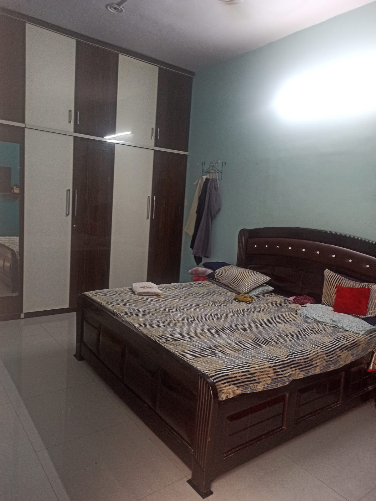 Resale 2.5 Bedroom 2025 Sq.Ft. Independent House in Unitech South City ...