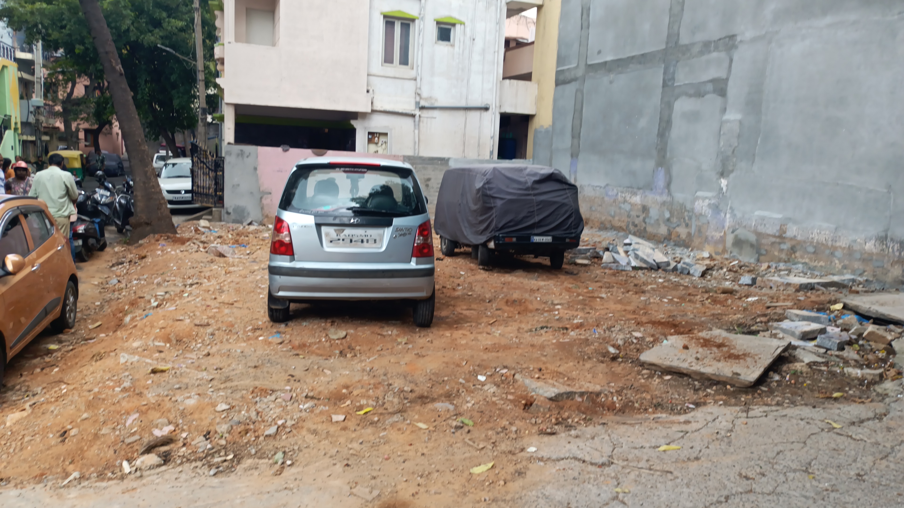 Resale 10000 Sq.Ft. Plot in Dwaraka Nagar Bangalore - 8000940