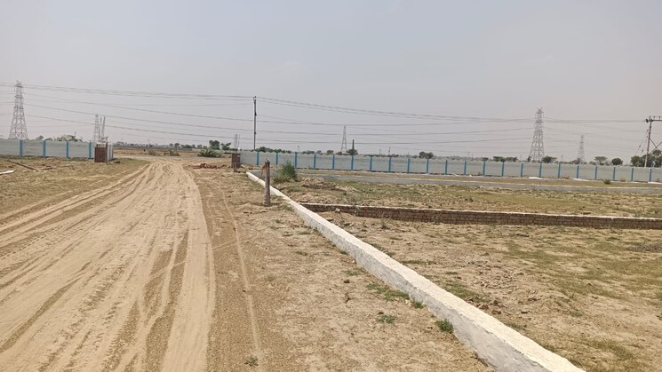 Resale 345 Sq.Ft. Plot in Bamnoli Village Delhi - 7632179 Resale 345 Sq.Ft. Plot in Bamnoli Village Delhi - 7632179