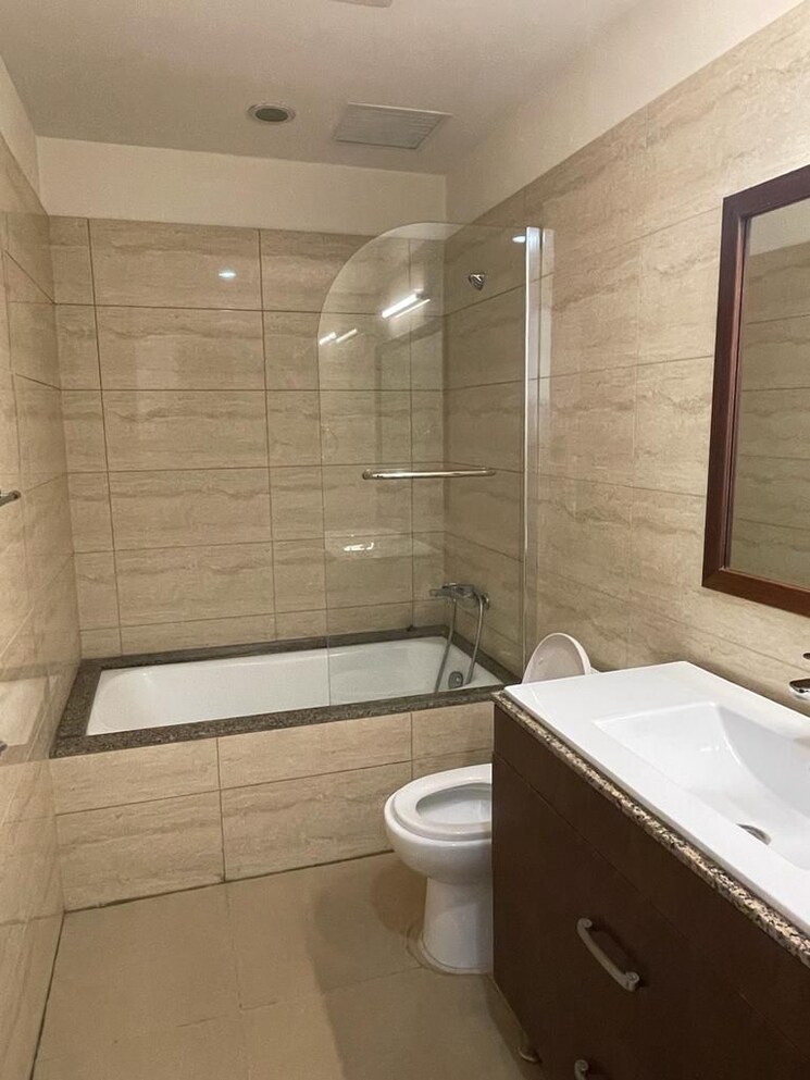 Rental 4 Bedroom 1640 Sq.Ft. Independent House in Phase 10 Mohali - 7642564