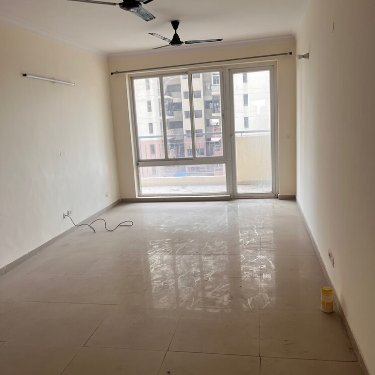 Rental 3 Bedroom 2145 Sq.Ft. Apartment in Corona Optus, Basai Enclave 2 ...