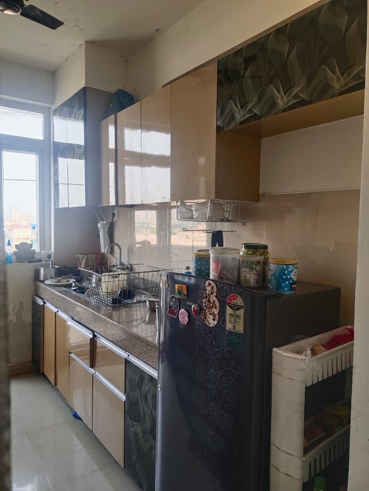Rental 2.5 Bedroom 1020 Sq.Ft. Apartment in Emaar Emerald Estate ...