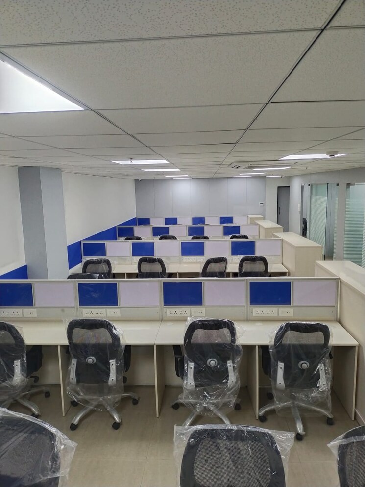 Rental Commercial Office Space 3868 Sq.Ft. in Rupa Solitaire, Kopar ...