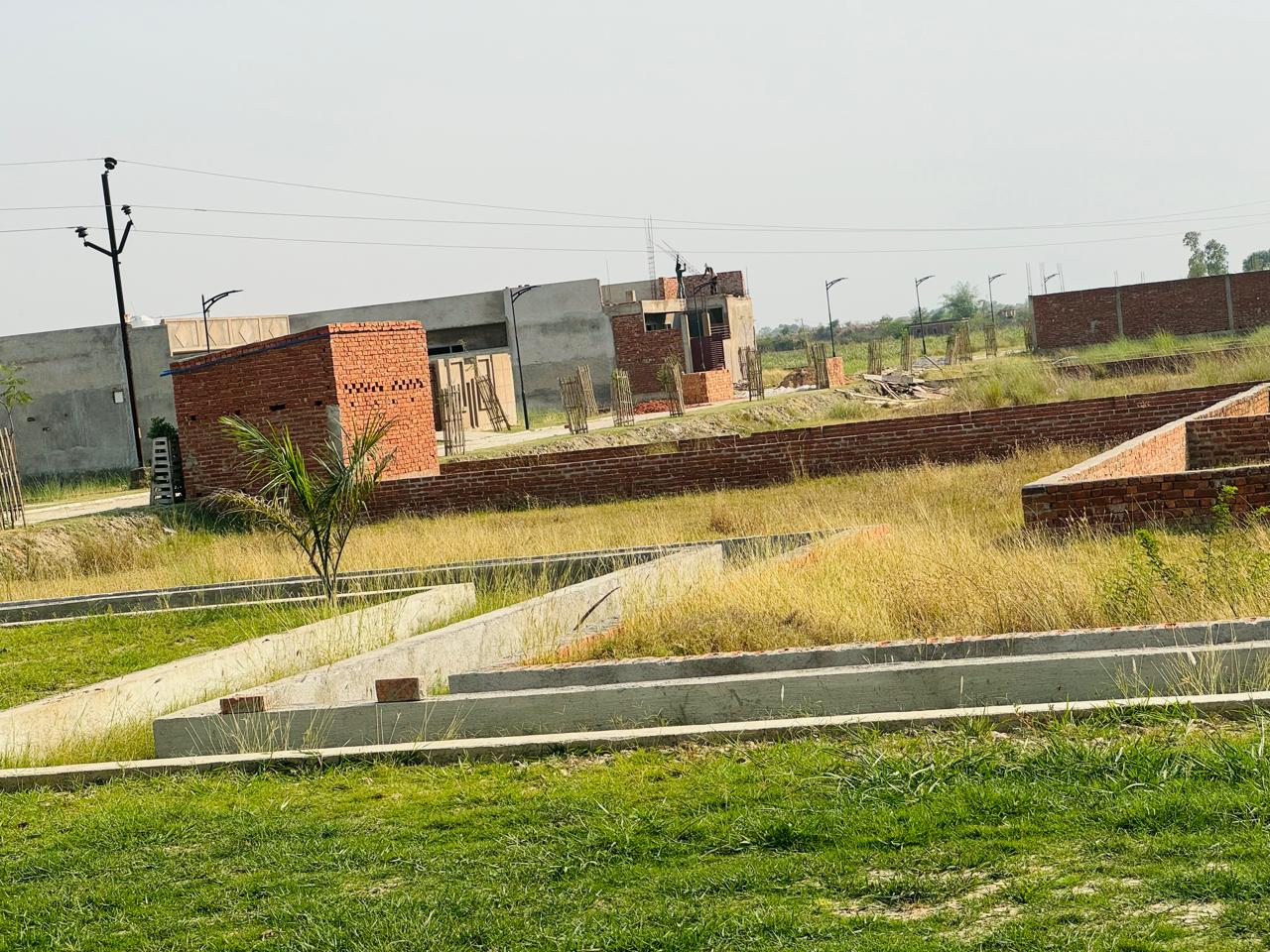 Resale 1565 Sq.Ft. Plot in Swastik Signature Park, Sultanpur Road ...