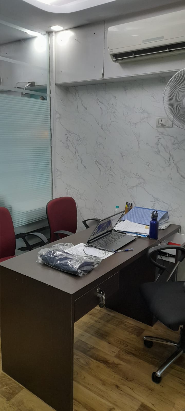 Resale Commercial Office Space 360 Sq.Ft. in Raylon Arcade, Andheri ...