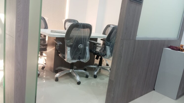 Rental Commercial Office Space 750 Sq.Ft. in Akshar Business Park ...