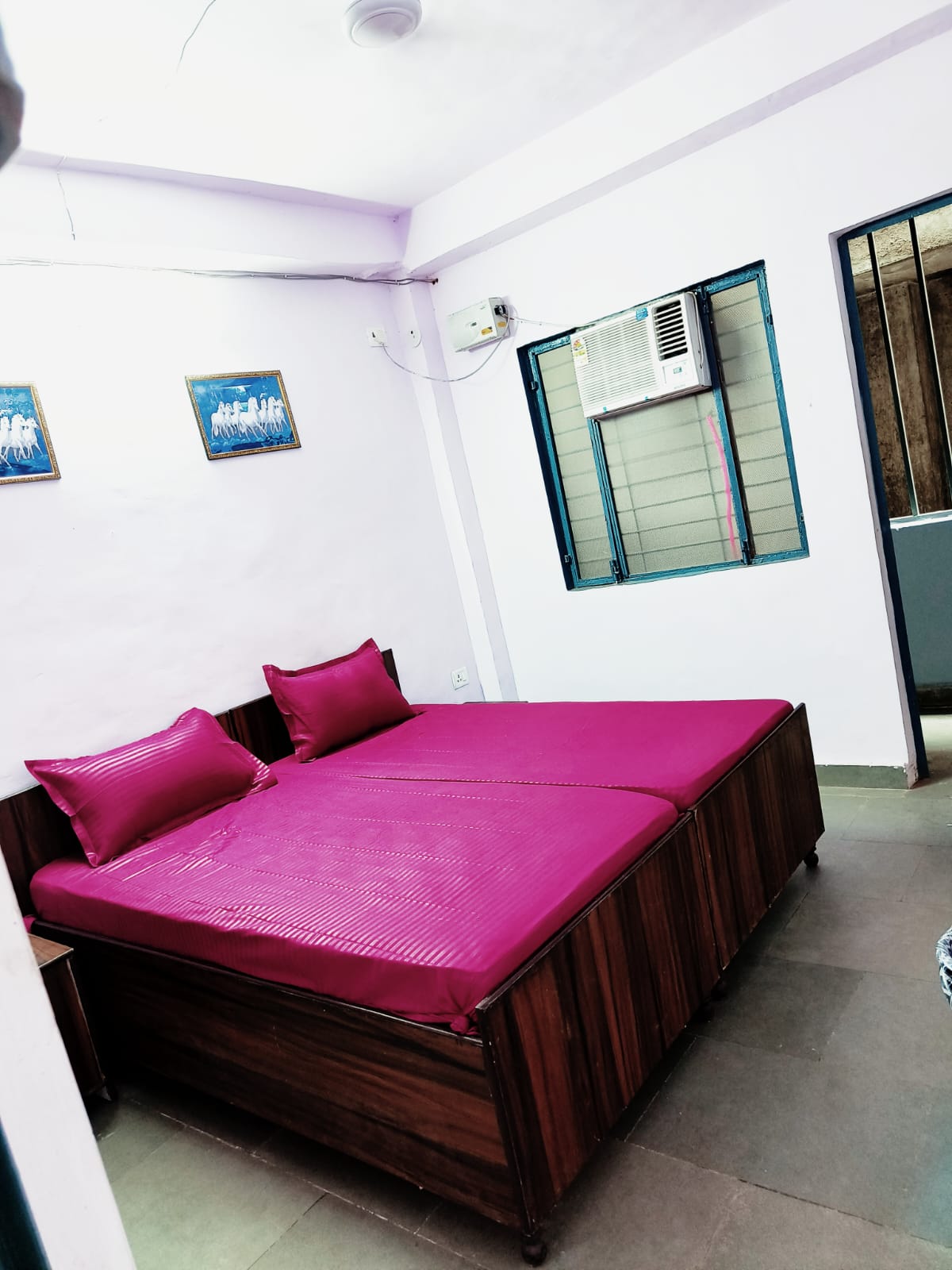 Rental 1 Bedroom 450 Sq.Ft. Independent House in RWA Apartments Sector ...