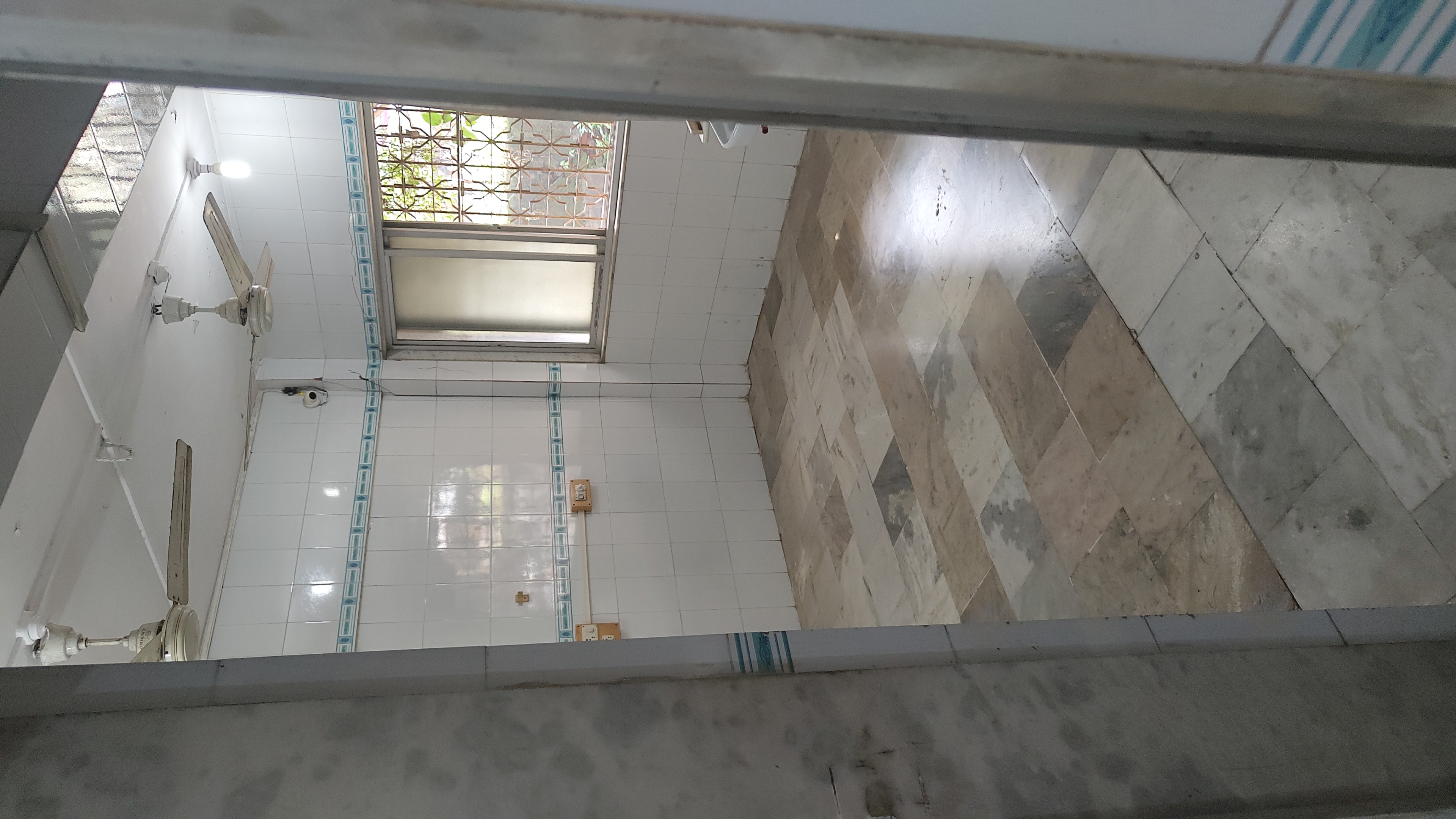 Resale Commercial Shop 502 Sq.Ft. in Sagar CHS Kurla West, Kurla West Mumbai - 7752552