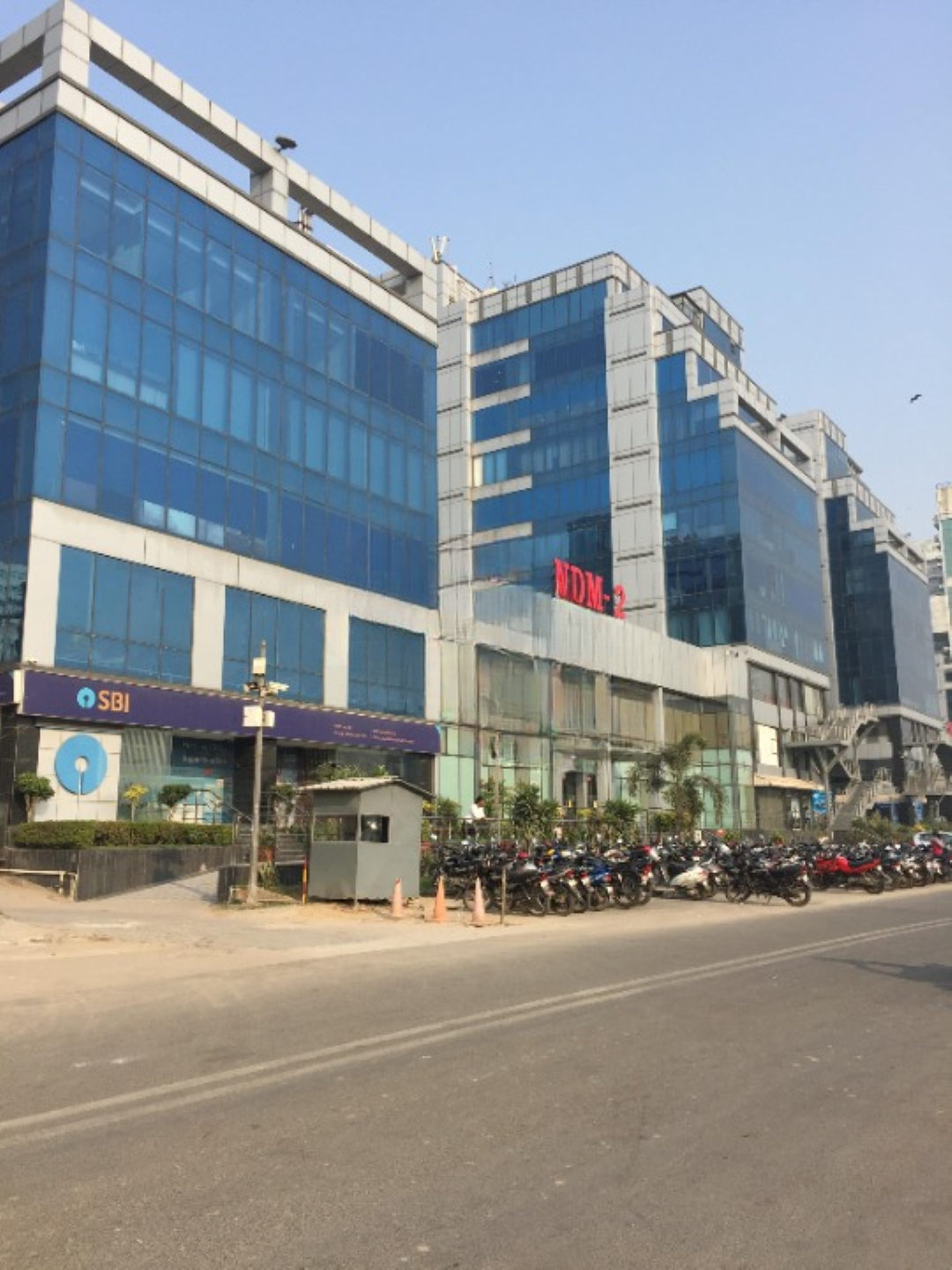 Resale Commercial Office Space 756 Sq.Ft. in Netaji Subhash Place Delhi ...