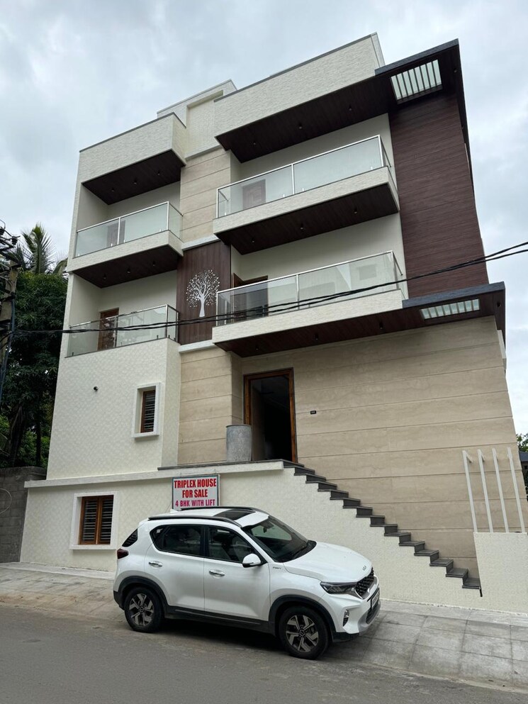 Resale 3 Bedroom 1950 Sq.Ft. Independent House in Sharda Nagar Lucknow ...