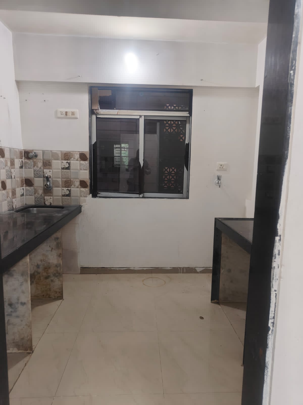 Rental 1 Bedroom 35000 Sq.Ft. Apartment in Kamgar Nagar CHS Kurla East ...