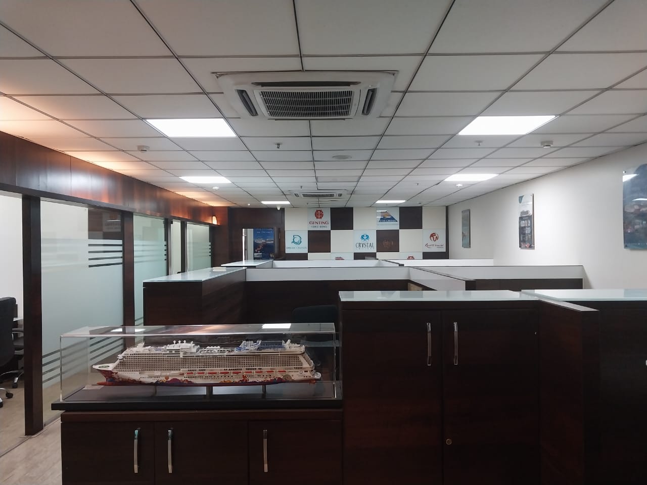 Rental Commercial Office Space 1760 Sq.Ft. in Bandra East Mumbai - 7844884