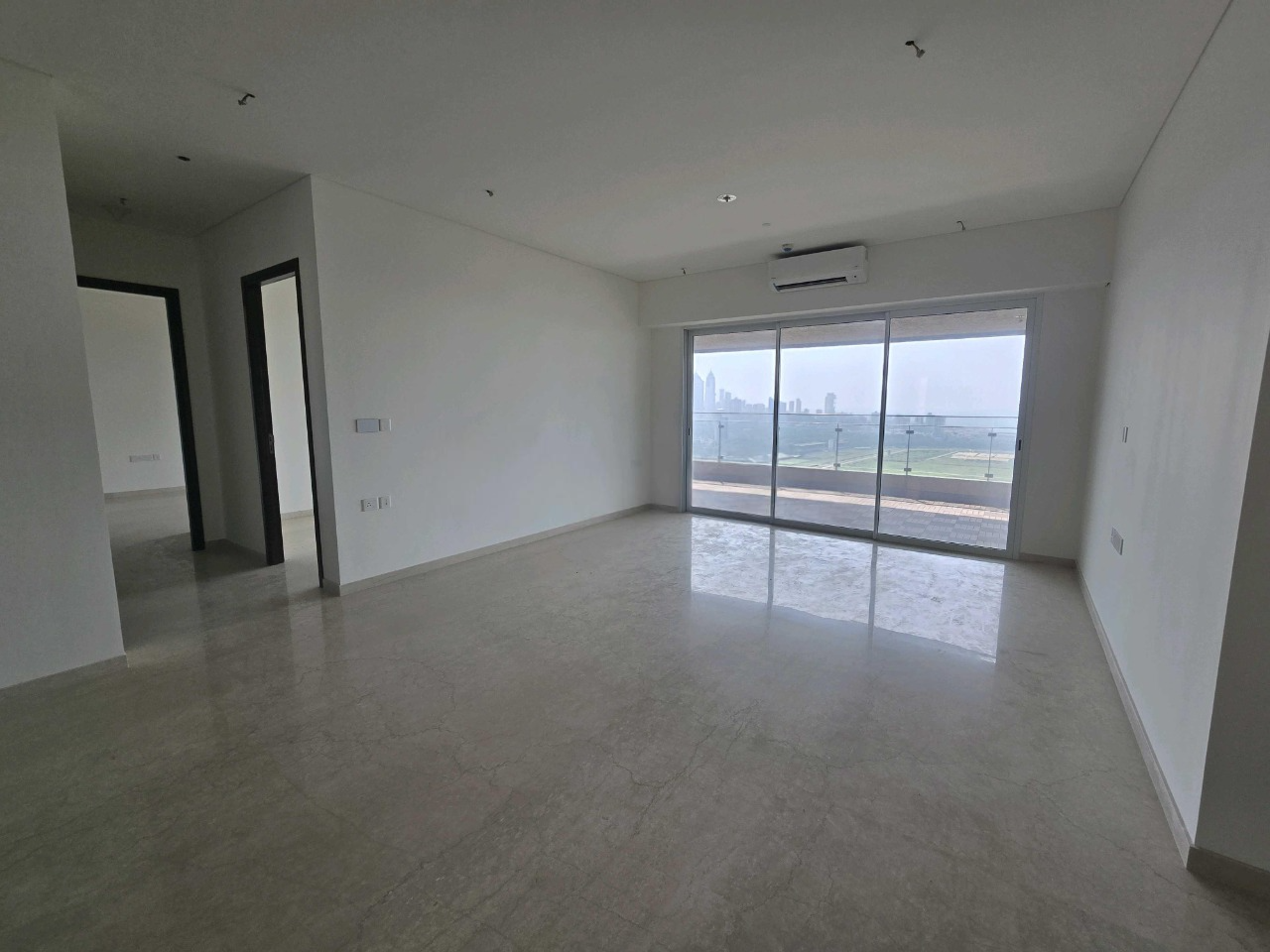 Rental 3 Bedroom 1800 Sq.Ft. Apartment in Lokhandwala Minerva Mahalaxmi ...
