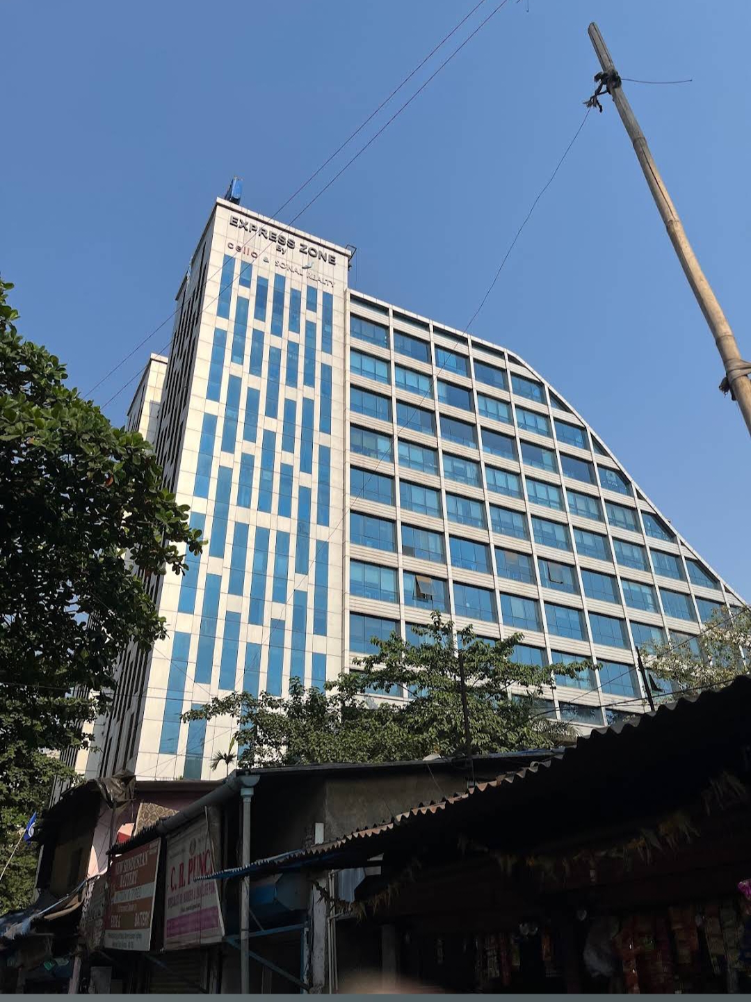 Rental Commercial Office Space 220 Sq.Ft. in Express Zone, Malad East ...