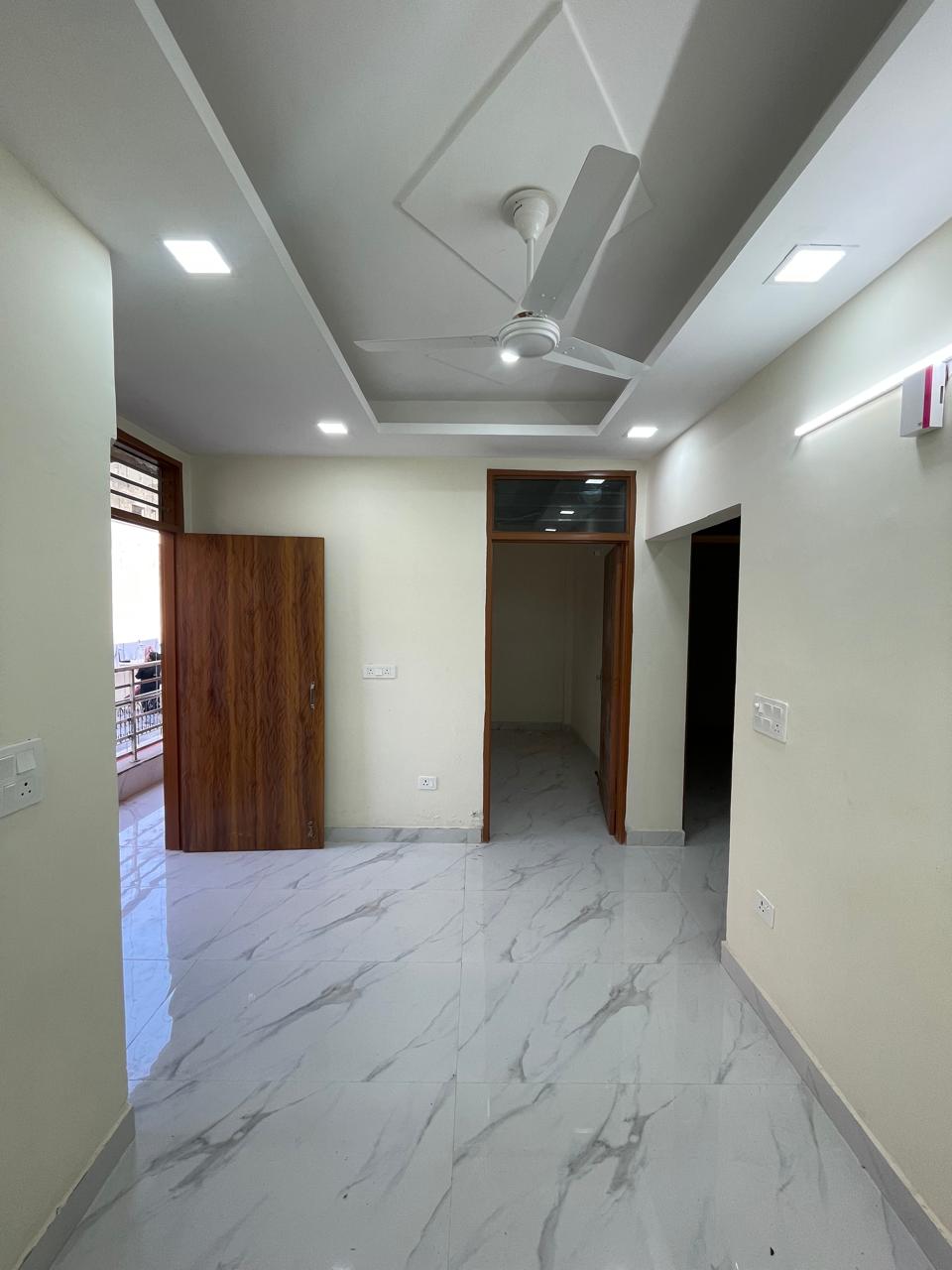 Rental 1 Bedroom 450 Sq.Ft. Builder Floor in Saket Delhi - 7891350