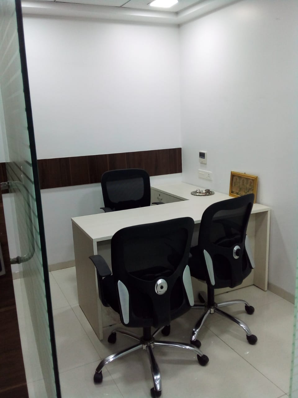 Rental Commercial Office Space 1500 Sq.Ft. in Rupa Solitaire, Kopar ...