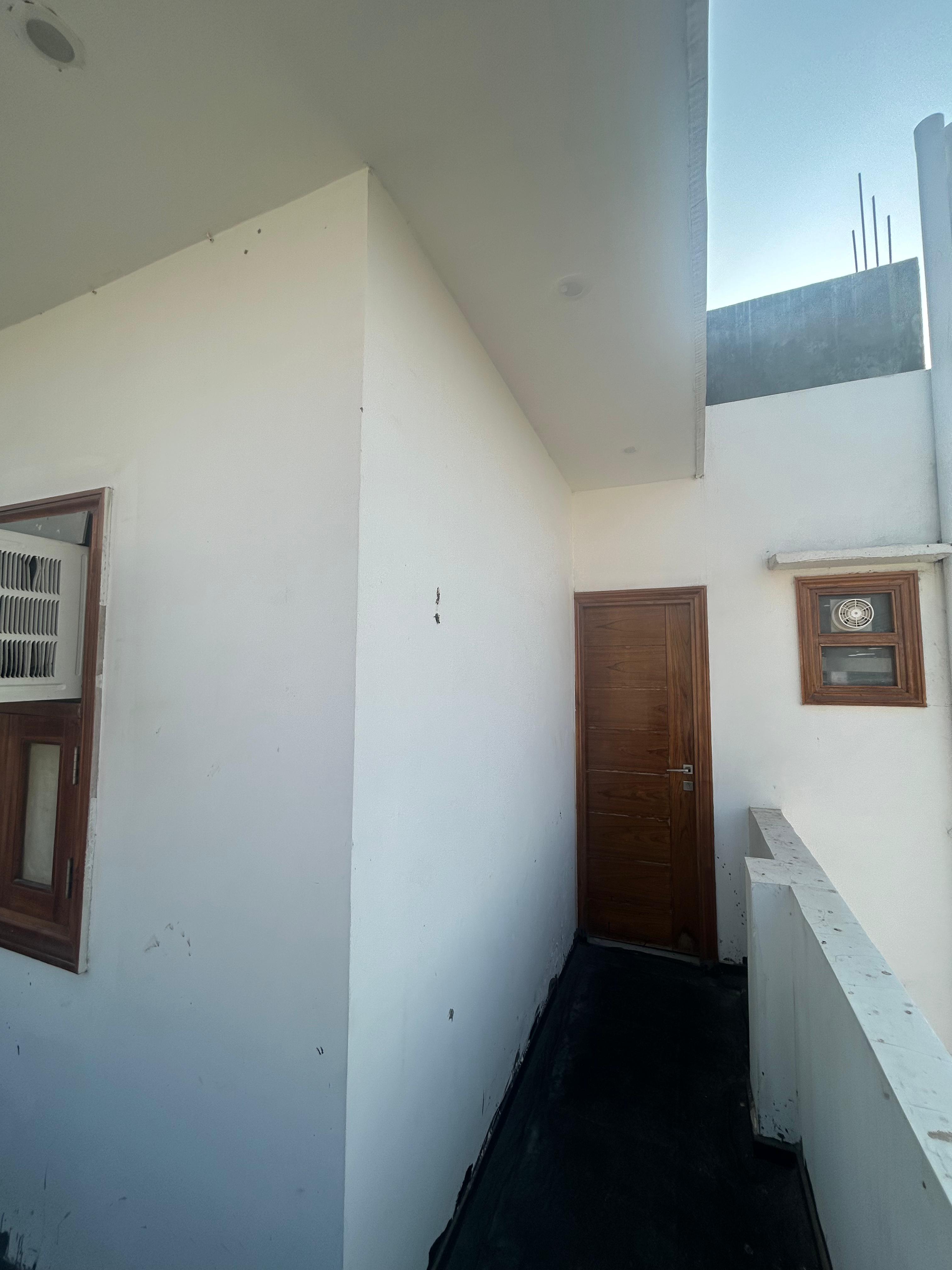 Rental 1 RK 450 Sq.Ft. Independent House in The Grand, Sector 52 ...
