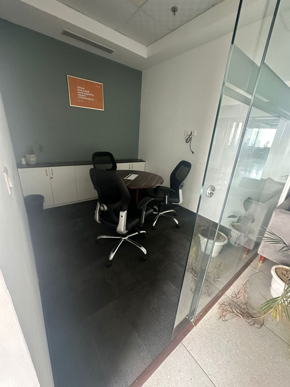Rental Commercial Office Space 850 Sq.Ft. in Unitech Arcadia, South ...