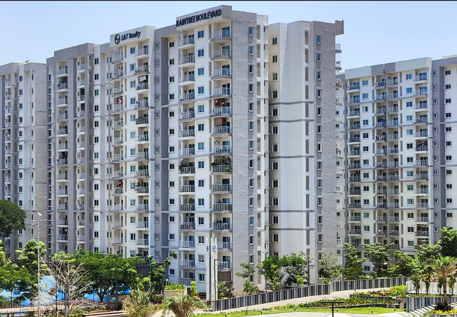 Resale 3 Bedroom 1935 Sq.Ft. Apartment in LnT Raintree Boulevard ...