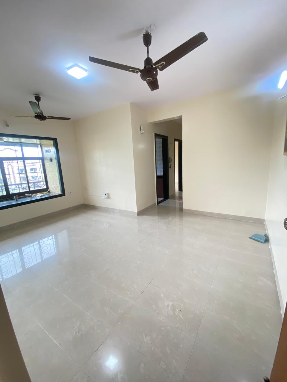 Resale 1 Bedroom 525 Sq.Ft. Apartment in Green Hills, Kandivali East Mumbai - 7923502