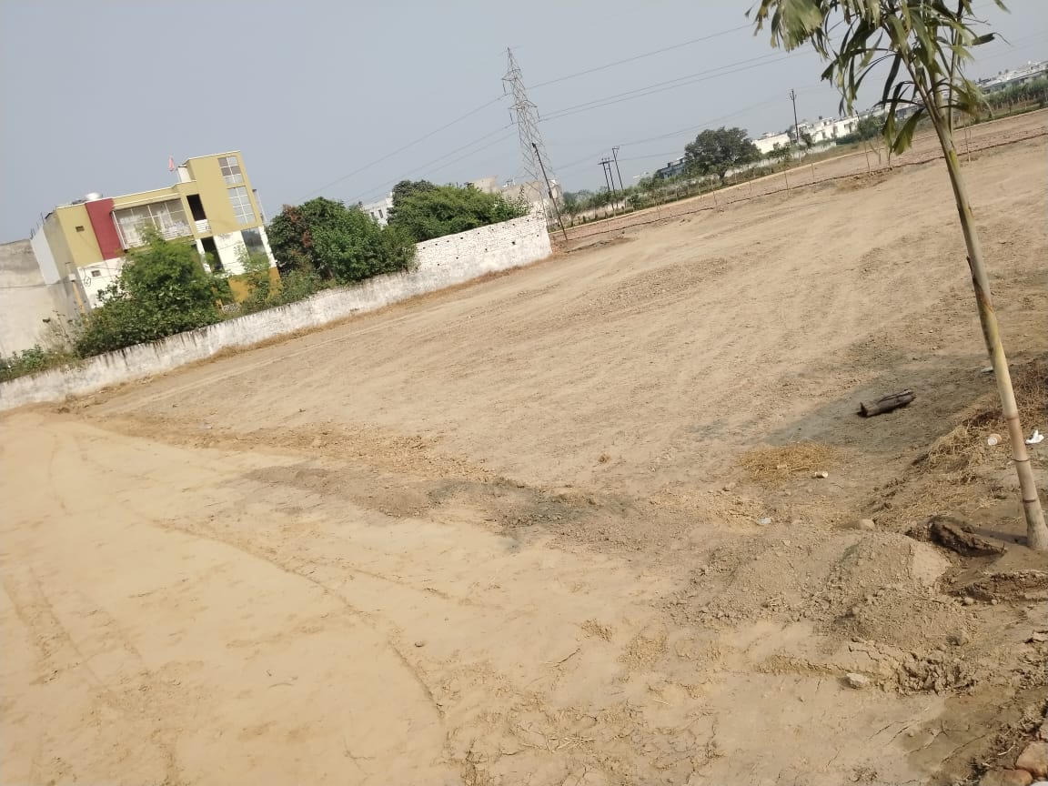 Resale 110 Sq.Yd. Plot in BPTP District Faridabad, Sector 81 Faridabad ...
