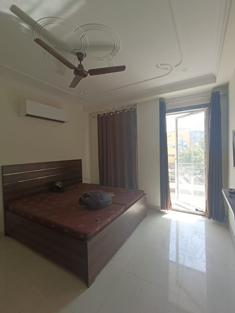 Rental 1 RK 700 Sq.Ft. Apartment in Sector 69 Gurgaon - 7934450