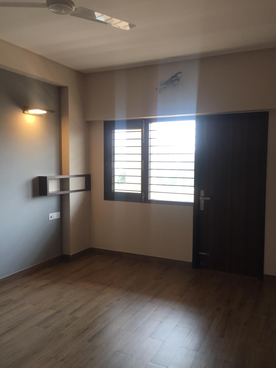 Rental 1 Bedroom 422 Sq.Ft. Apartment in Borivali West Mumbai - 7938278