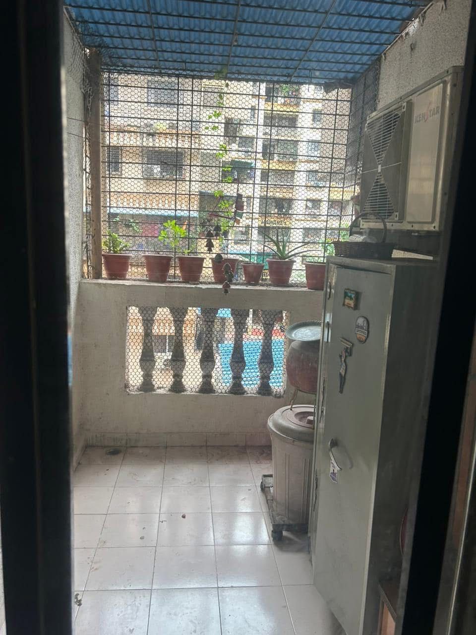 Rental 2 Bedroom 950 Sq.Ft. Apartment in Haware Splendor, Kharghar Navi ...