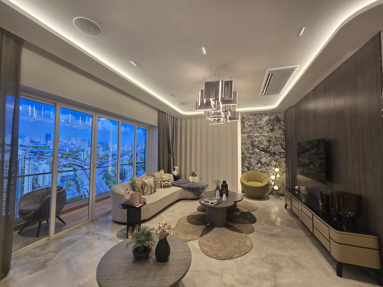Resale 2 Bedroom 665 Sq.Ft. Apartment in Raymond Ten X Habitat, Pokhran ...