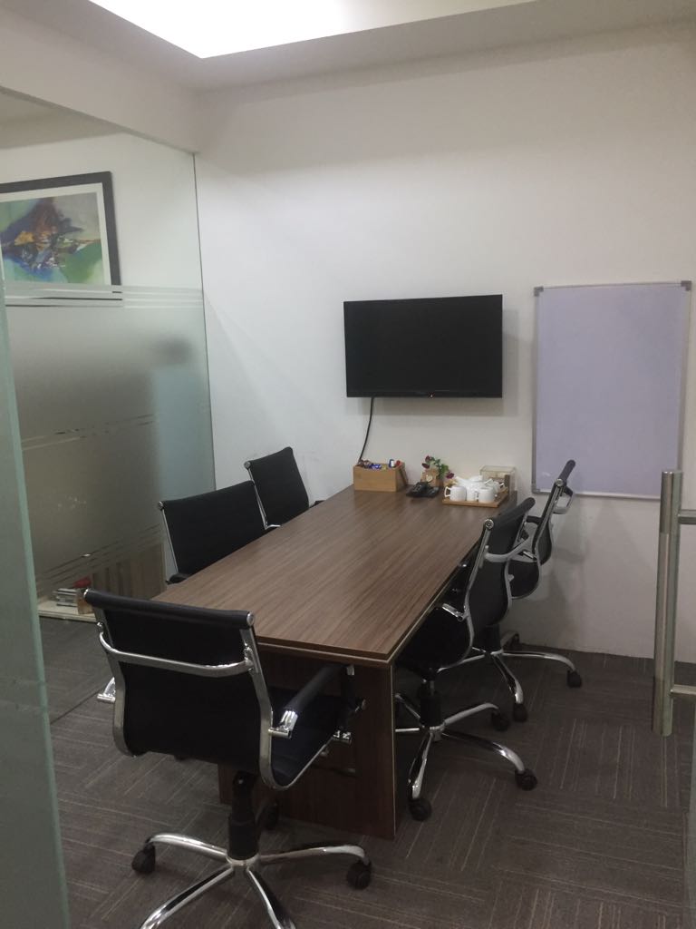 Rental Commercial Office Space 1200 Sq.Ft. in Universal Trade Tower ...