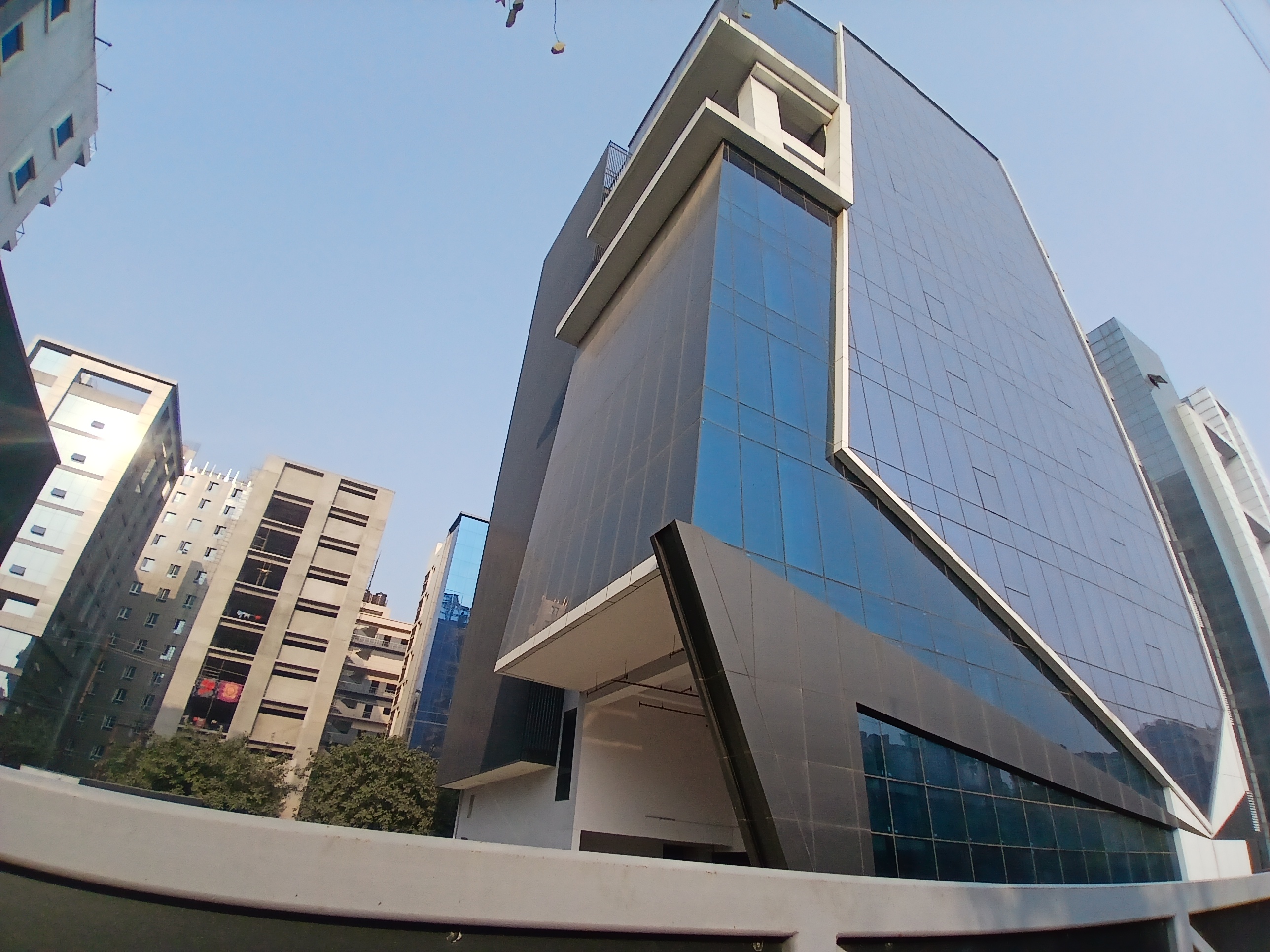 Rental Commercial Office Space 70000 Sq.Ft. in Sector 136 Noida - 7982333