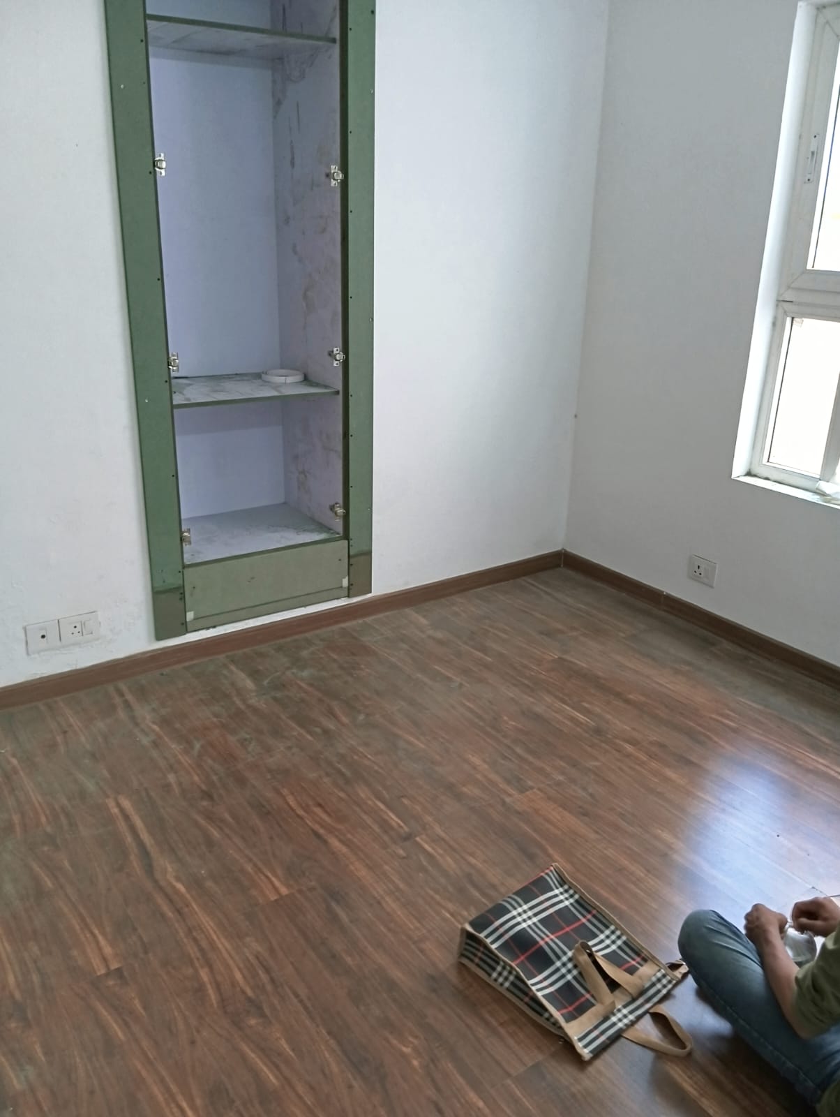 Resale 4 Bedroom 300 Sq.Yd. Builder Floor in Sector 85 Faridabad - 7985839