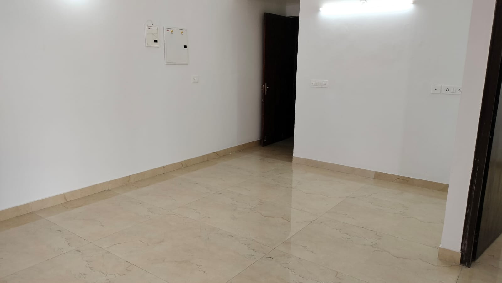 Resale 2 Bedroom 1075 Sq.Ft. Apartment in Sector 119 Noida - 7992773
