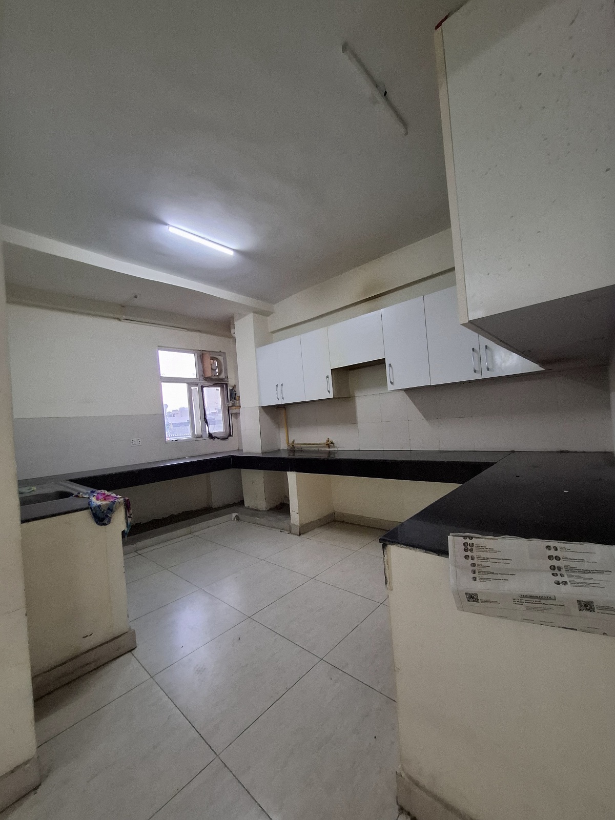 Rental 3.5 Bedroom 1500 Sq.Ft. Builder Floor in Wave Prime Floors, Wave ...