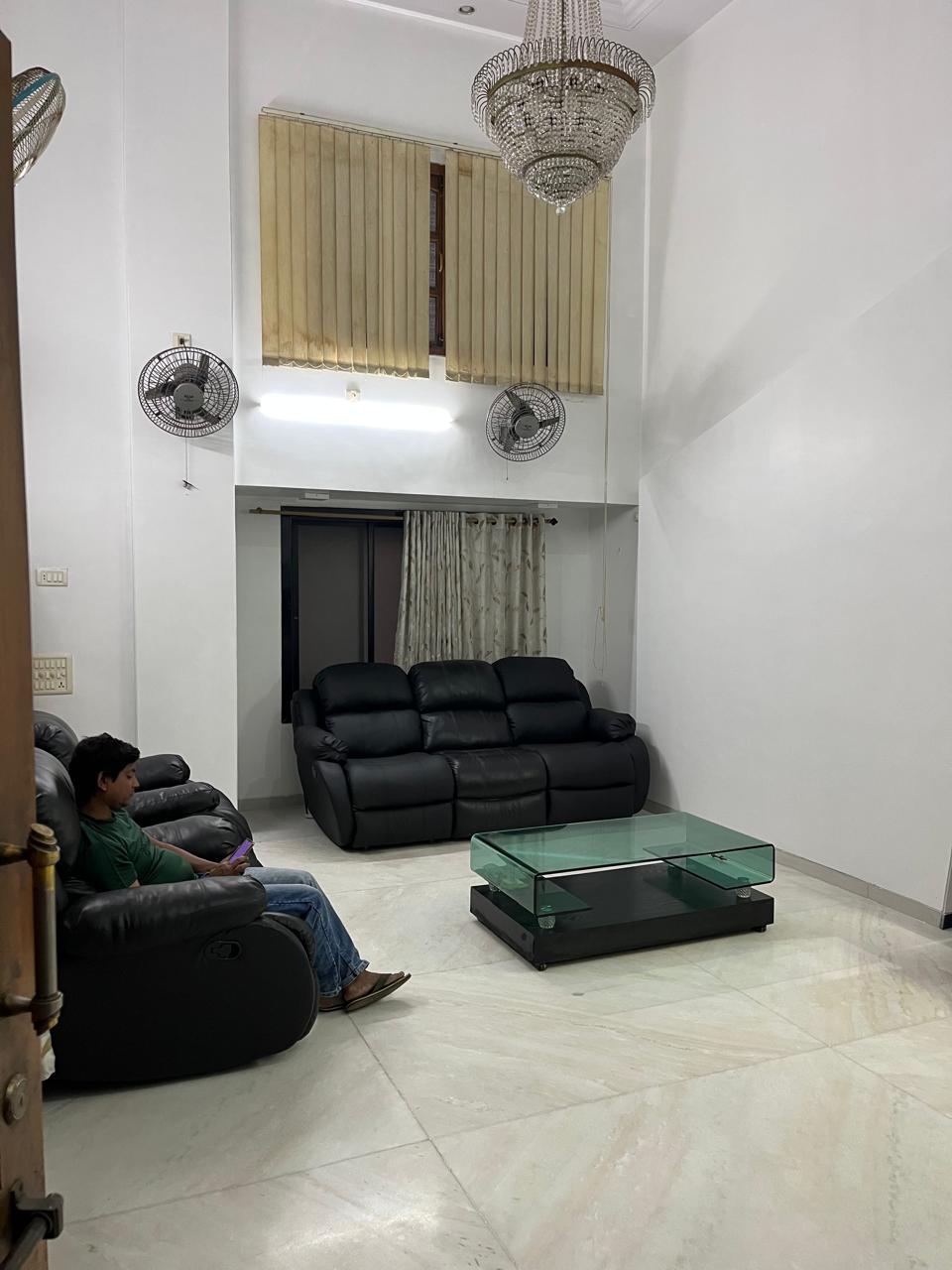 Rental 4 Bedroom 1400 Sq.Ft. Independent House in Flower Valley Complex ...