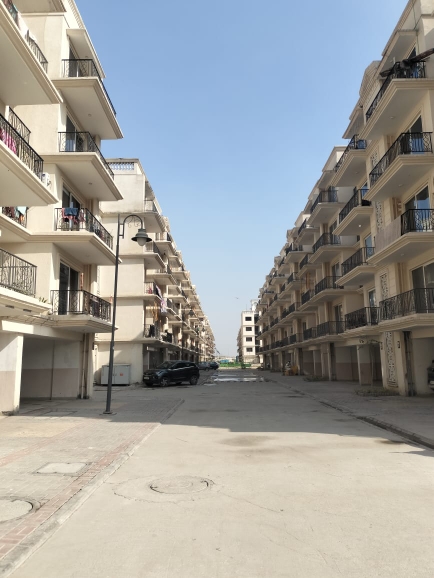 Rental 3 Bedroom 1200 Sq.Ft. Apartment in Signature Global Park, Sohna ...