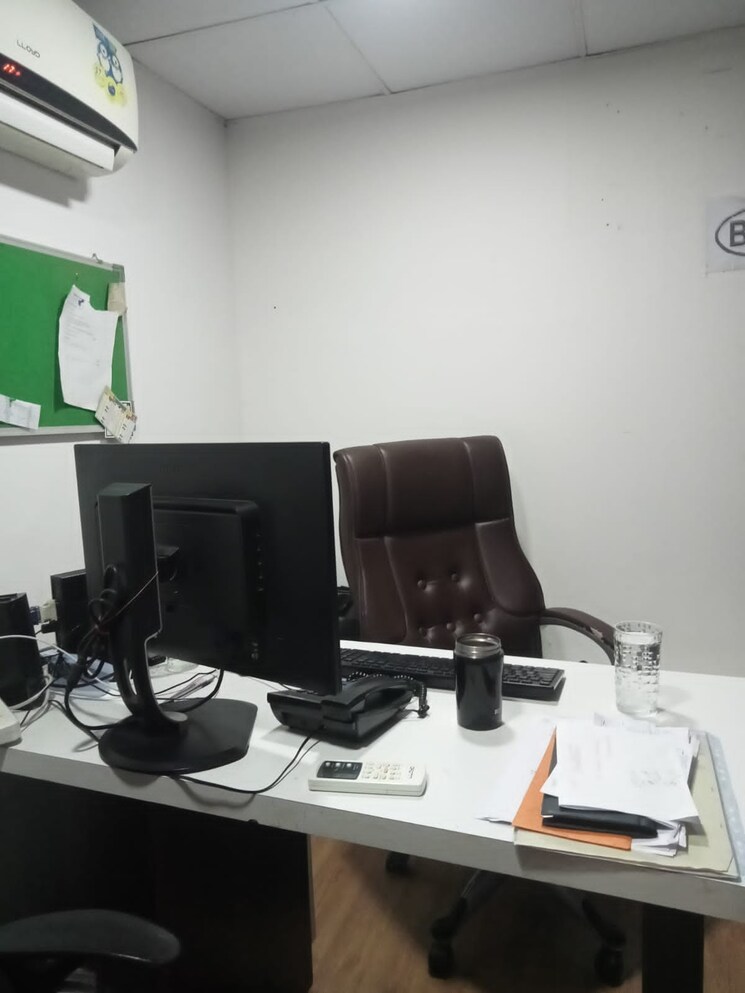 Rental Commercial Office Space 1950 Sq.Ft. in Rupa Solitaire, Kopar ...